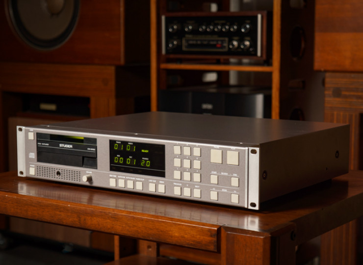 STUDER D732 CD PLAYER / スチューダー CD PHILIPS CDM-4 スウィングアーム @R09166 | REWIRE WEB SHOP | リワイアー株式会社
